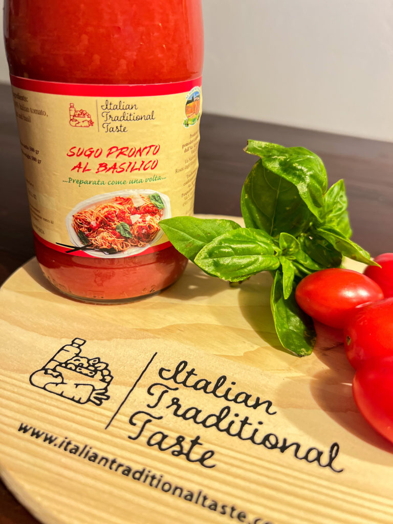 Sugo al Basilico - Italian Traditional Taste